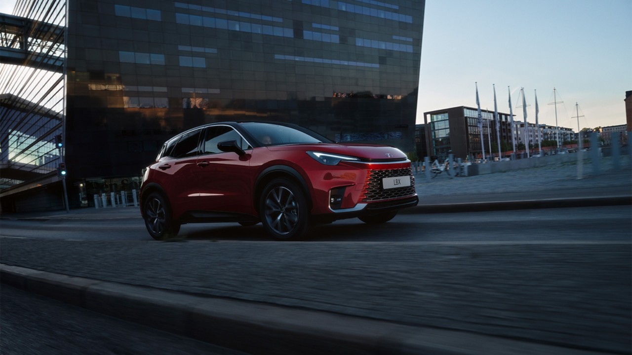 Zbrusu nový Lexus LBX | Lexus Česká republika